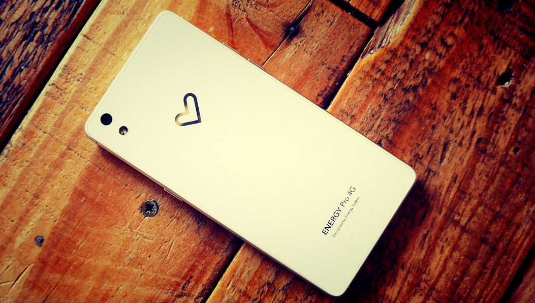 Energy Phone Pro 4G Pearl and its screen brightness that amazes. - iSoflite